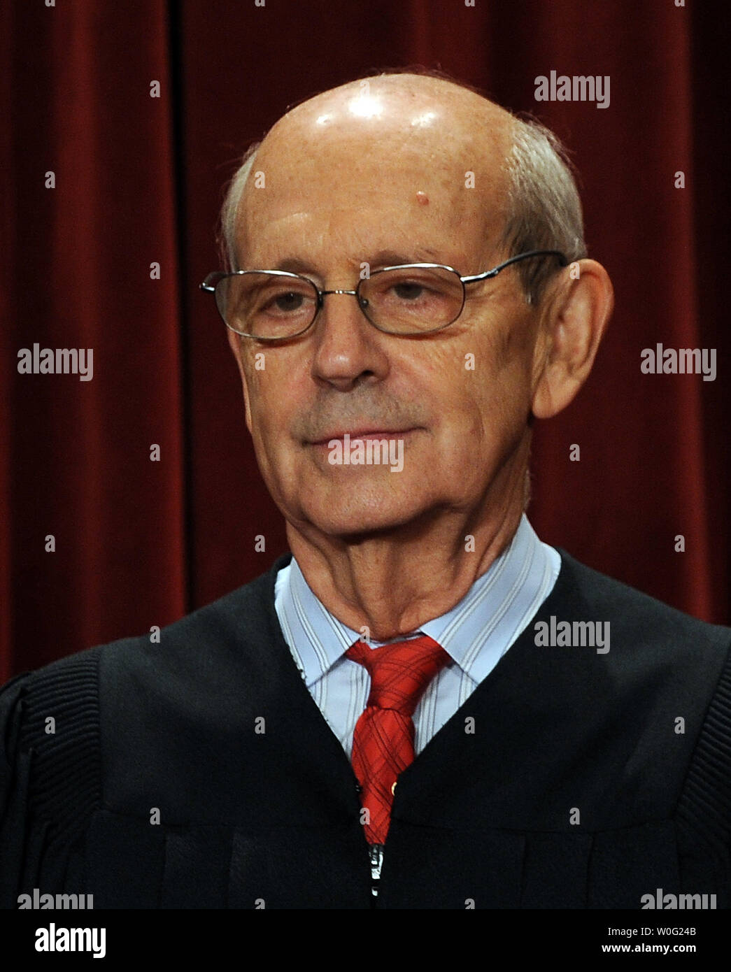 Associate Justice Stephen Breyer and the Supreme Court Justices of the ...