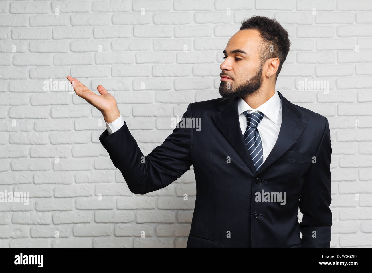 Business man presenting Stock Photo - Alamy
