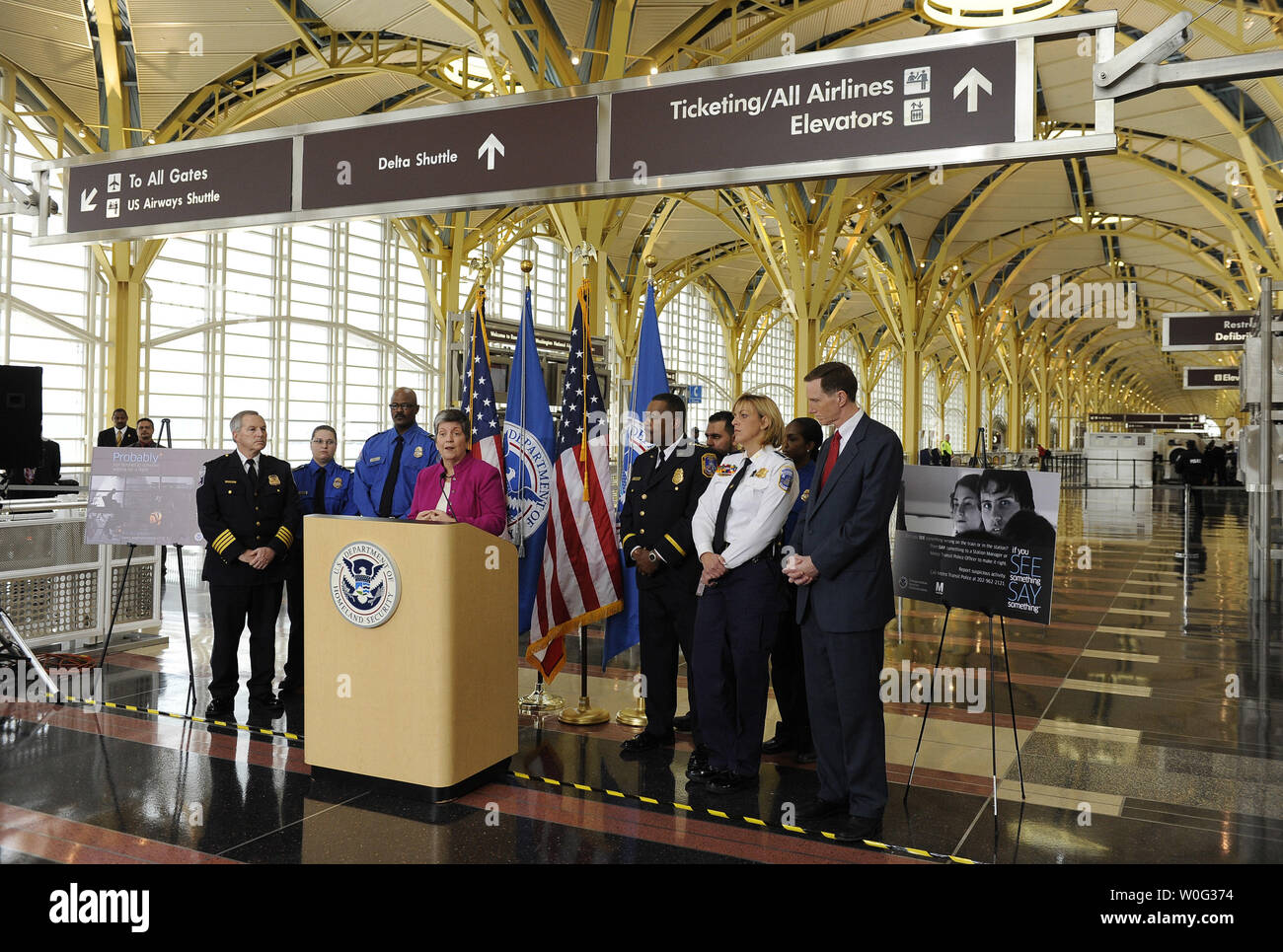 Things to see at reagan national airport hi-res stock photography and ...