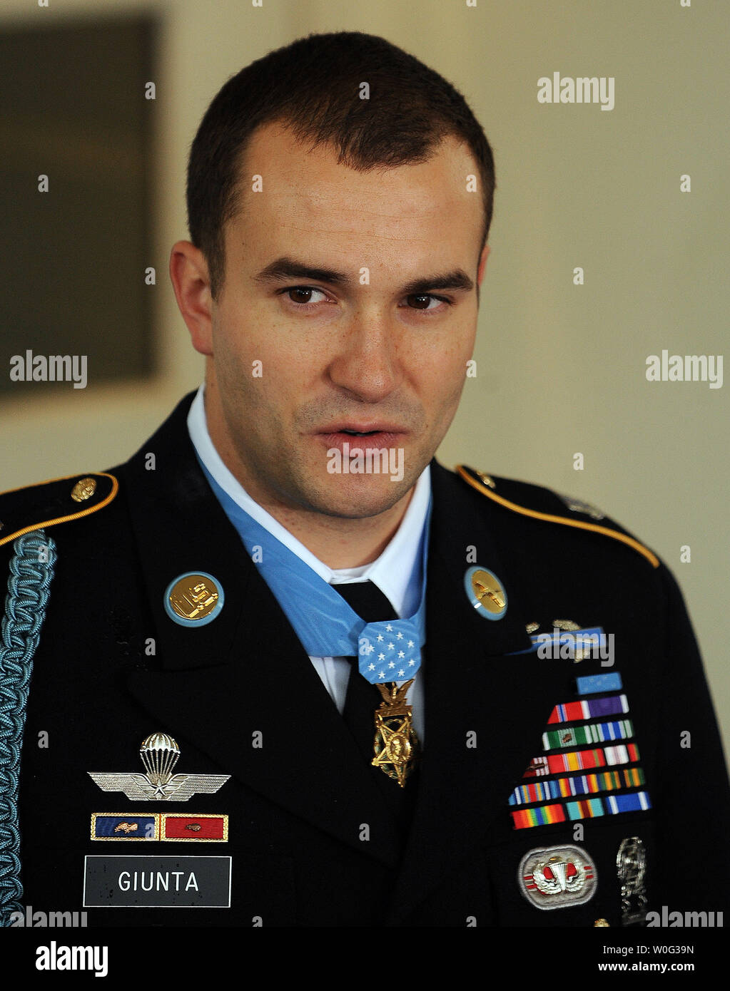 Army staff sergeant salvatore giunta hi-res stock photography and ...