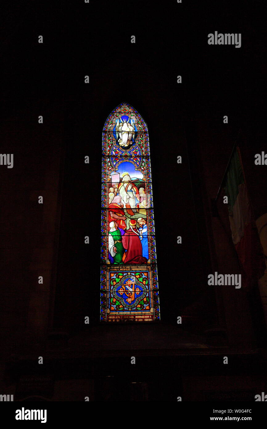 Interior of Irish Gothic cathedrals in the city of Dublin Stock Photo ...