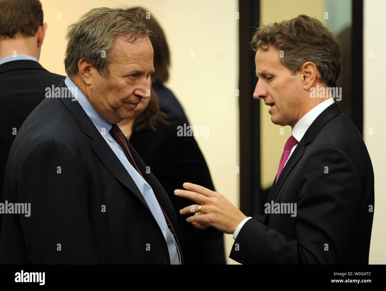 Chief of the National Economic Council Larry Summers and Treasury ...