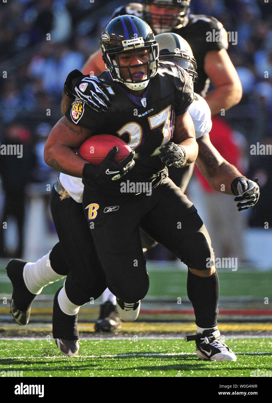 Baltimore Ravens' Ray Rice carries the ball against the New Orleans ...