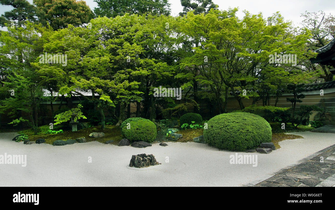 Zen myokenji temple hi-res stock photography and images - Alamy