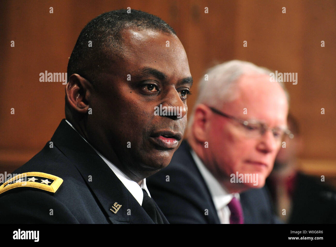 Gen lloyd james austin iii hi-res stock photography and images - Alamy