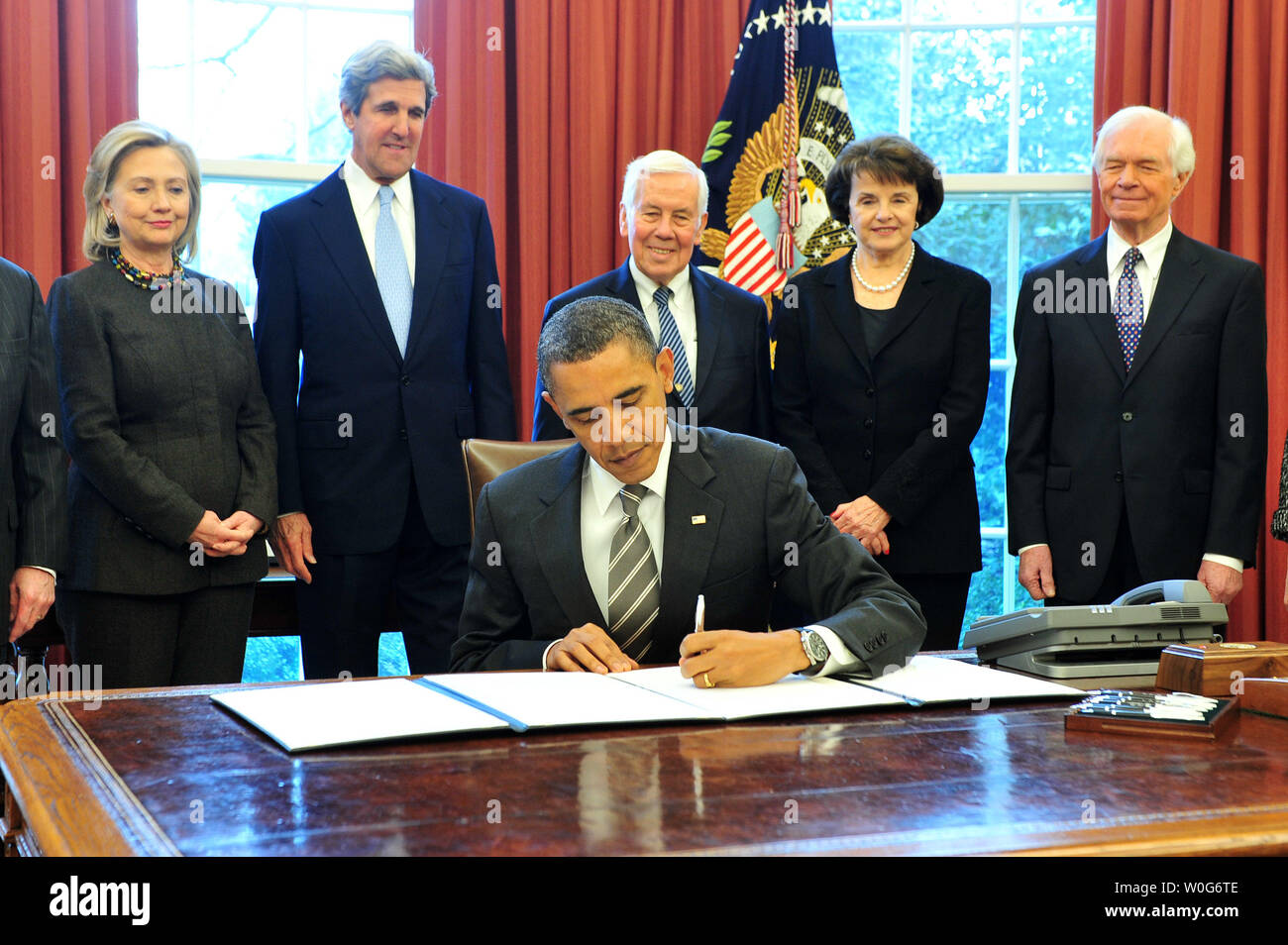 New start treaty hi-res stock photography and images - Alamy