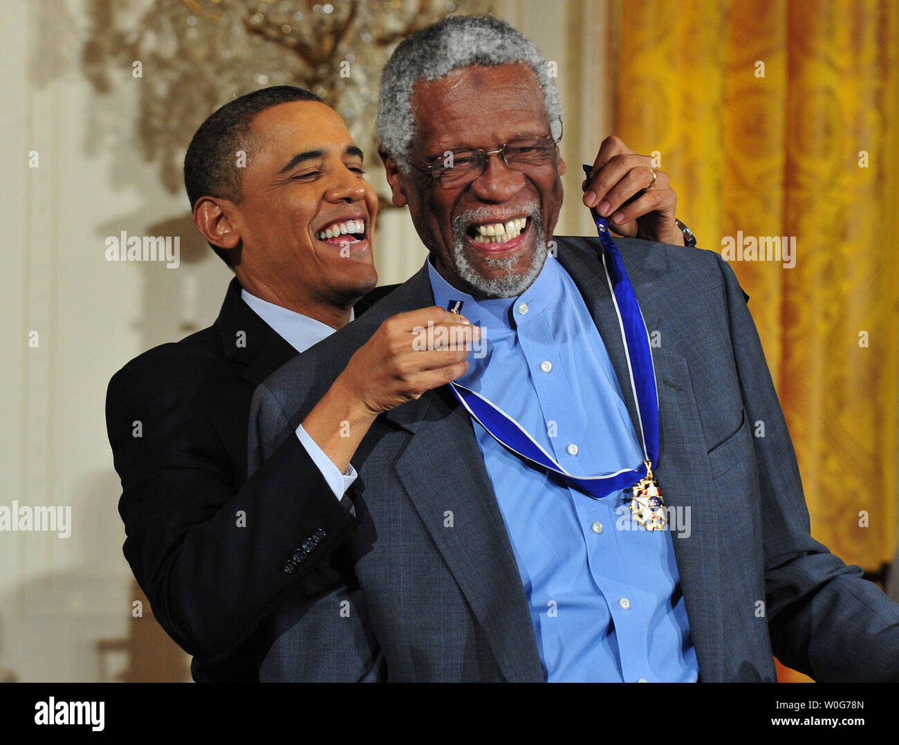 President Barack Obama awards the 2010 Presidential Medal of Freedom to ...
