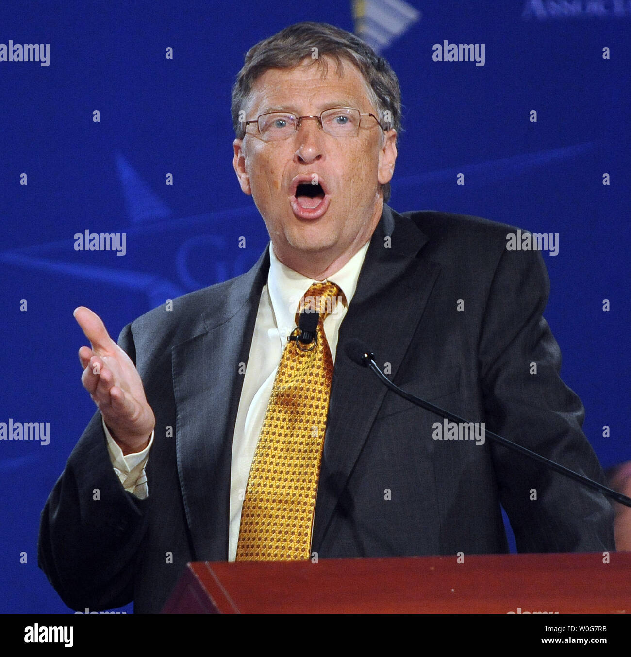 Bill gates education hi-res stock photography and images - Alamy