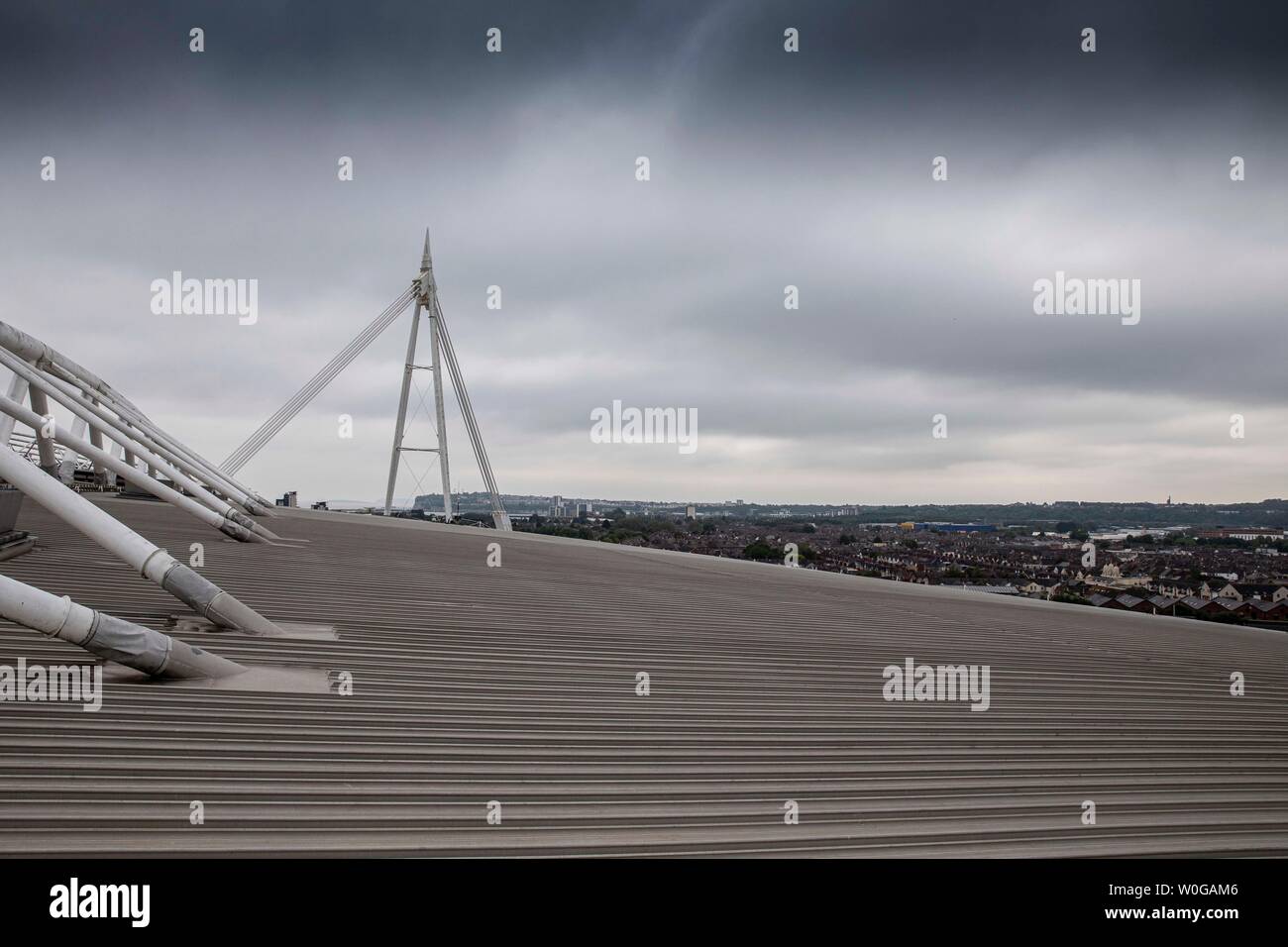 Principality stadium roof hi-res stock photography and images - Alamy