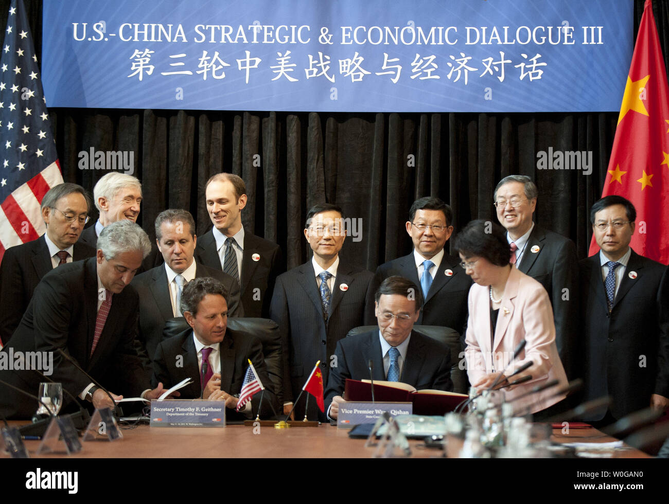 Economic framework hi-res stock photography and images - Alamy