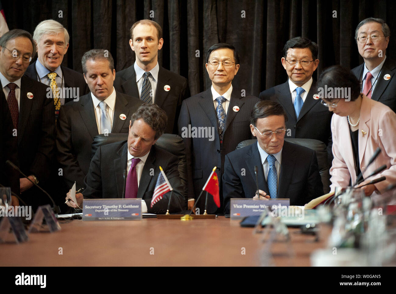 Economic framework hi-res stock photography and images - Alamy