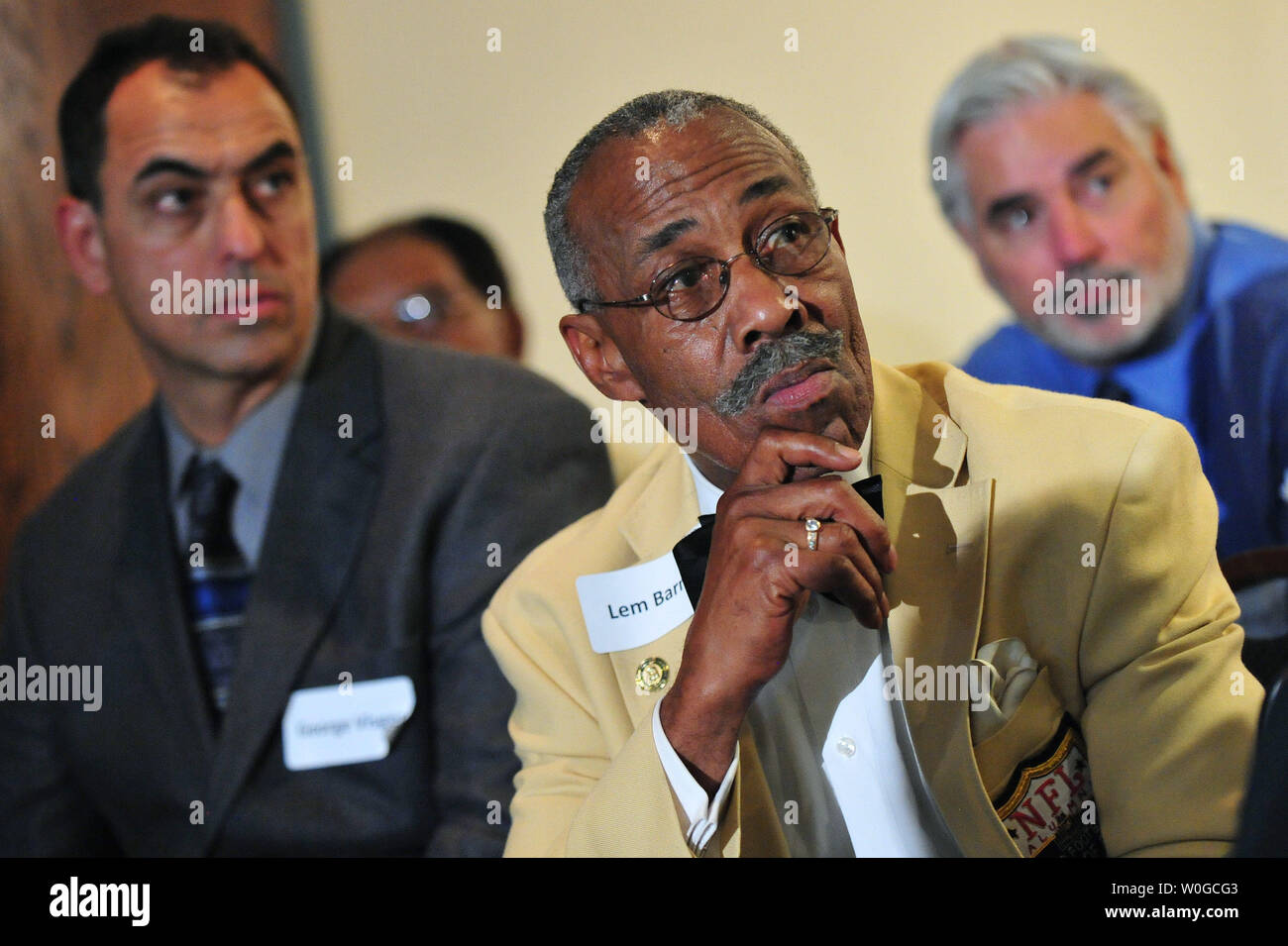 George visger hi-res stock photography and images - Alamy