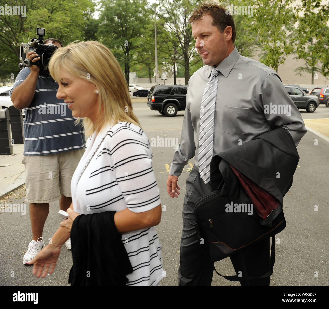 Roger clemens and debbie clemens hi-res stock photography and images ...