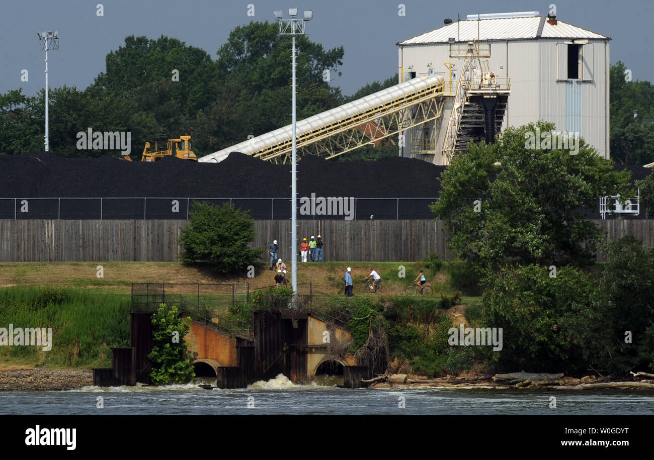 The dandy club hi-res stock photography and images - Alamy