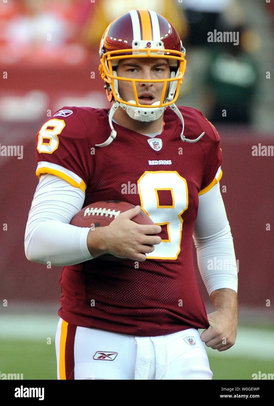 Washington Redskins quarterback Rex Grossman warms up prior to their ...