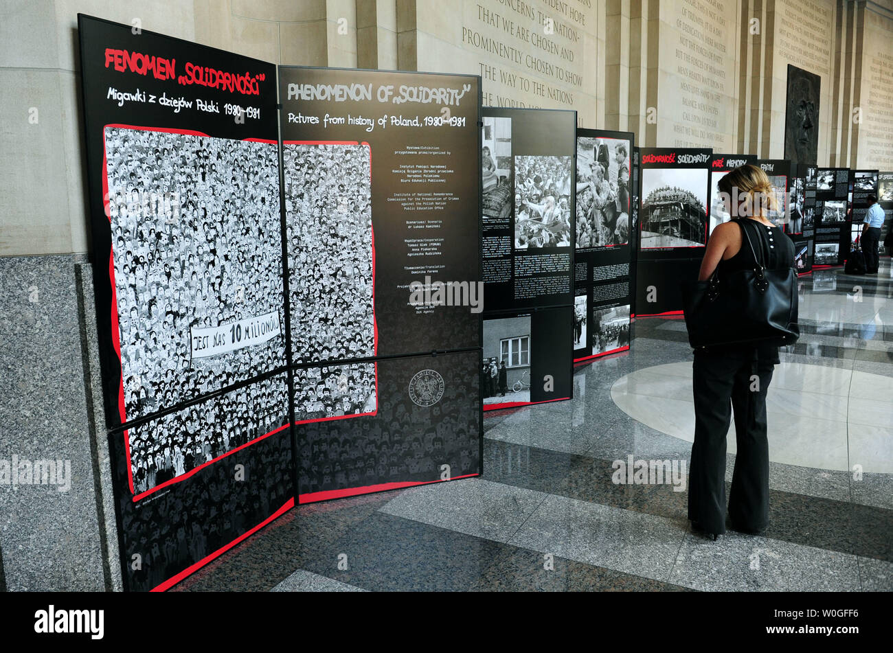 "The Phenomenon of Solidarity: Pictures from the History of Poland ...