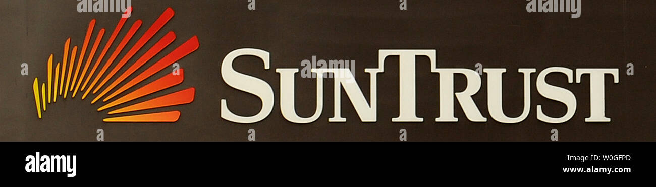 Suntrust logo hi-res stock photography and images - Alamy