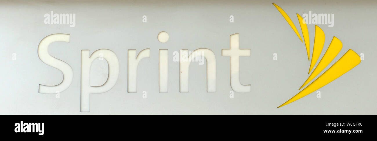 Sprint logo logo hi-res stock photography and images - Alamy