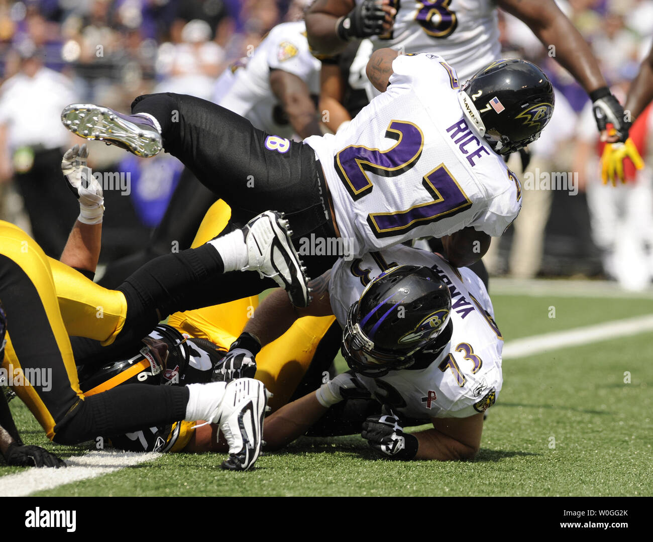 Baltimore Ravens running back Ray Rice scores a the team's second ...