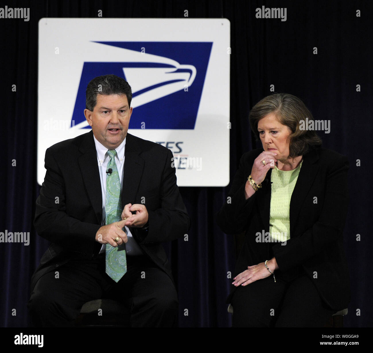 Postmaster general megan brennan hi-res stock photography and images ...