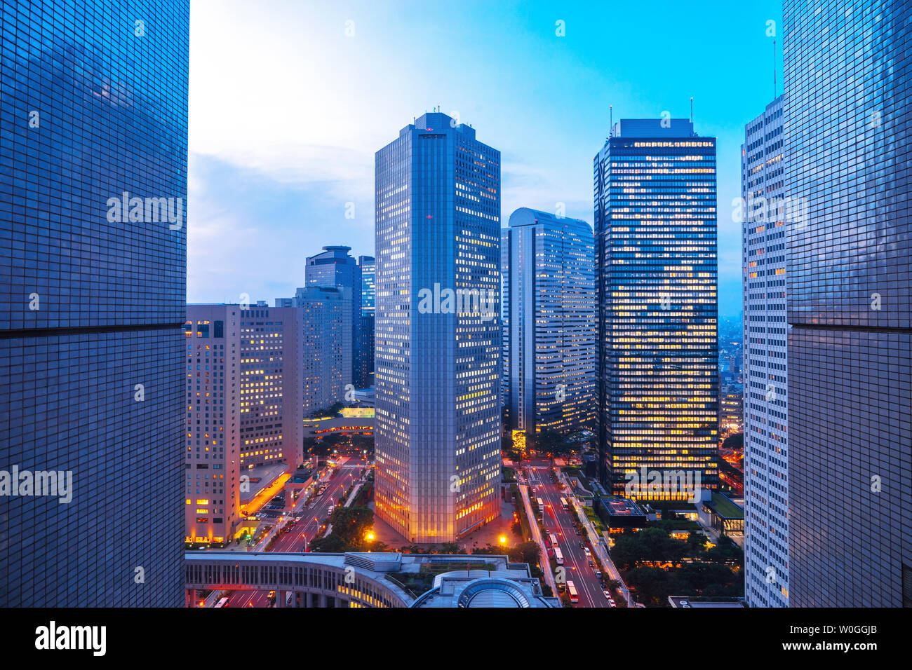 Modern window constructions hi-res stock photography and images - Alamy