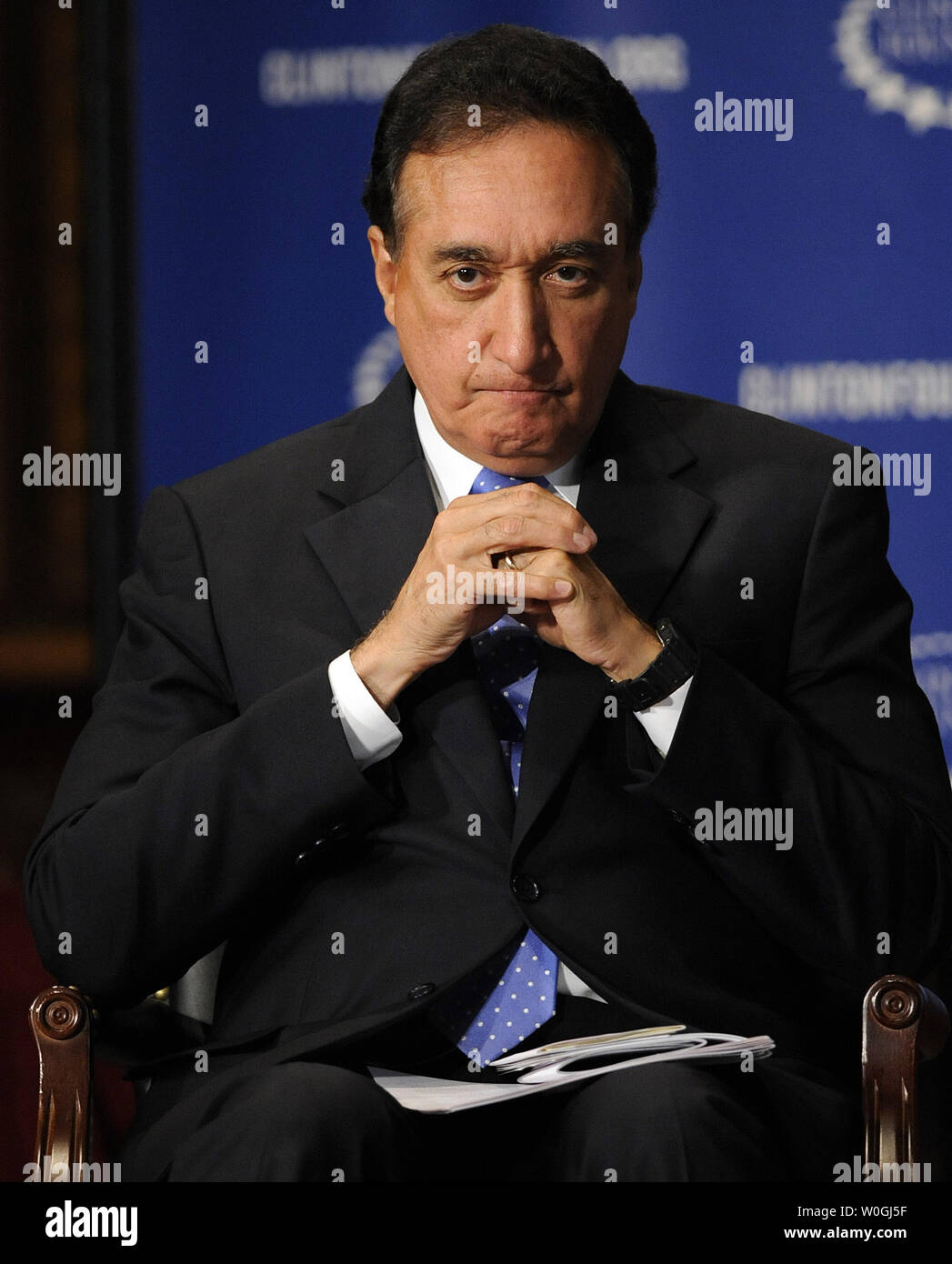 Henry cisneros hi-res stock photography and images - Alamy