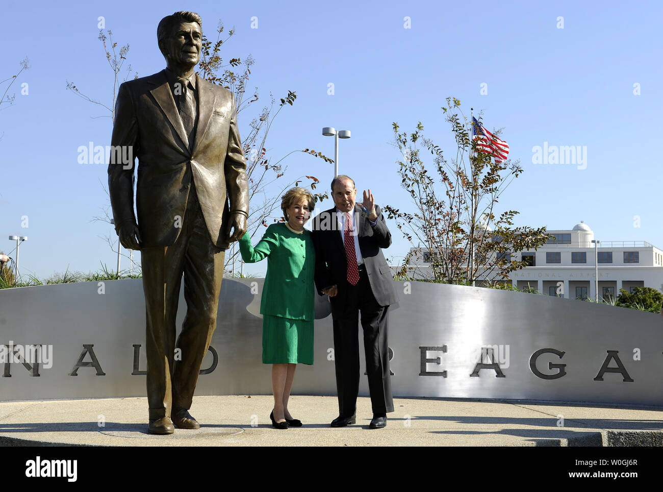 Elizabeth Dole, former Transportation secretary under Reagan, stands ...