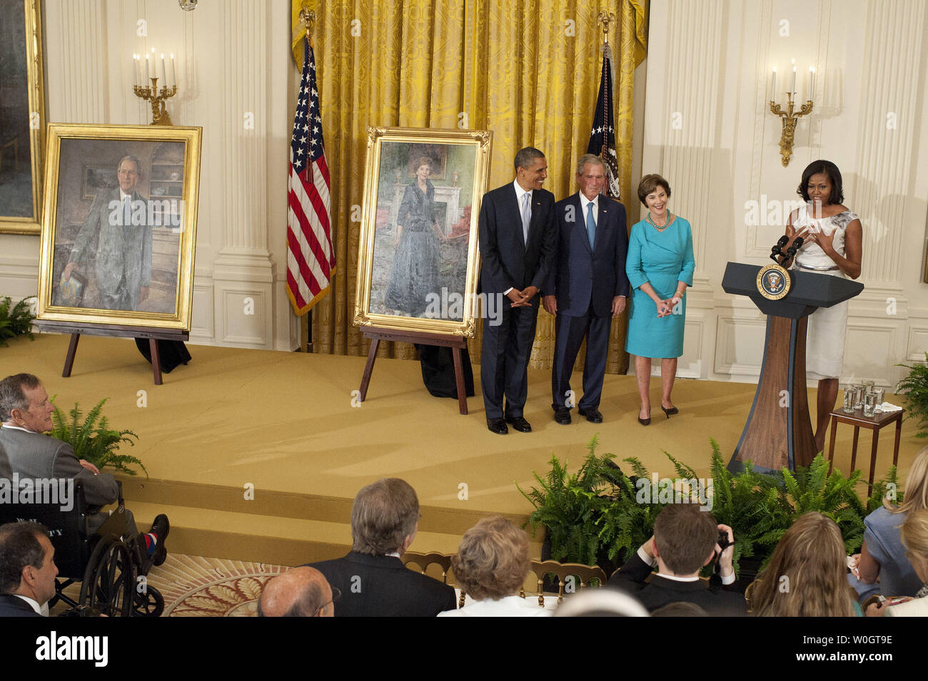 Laura bush first lady portrait hi-res stock photography and images - Alamy