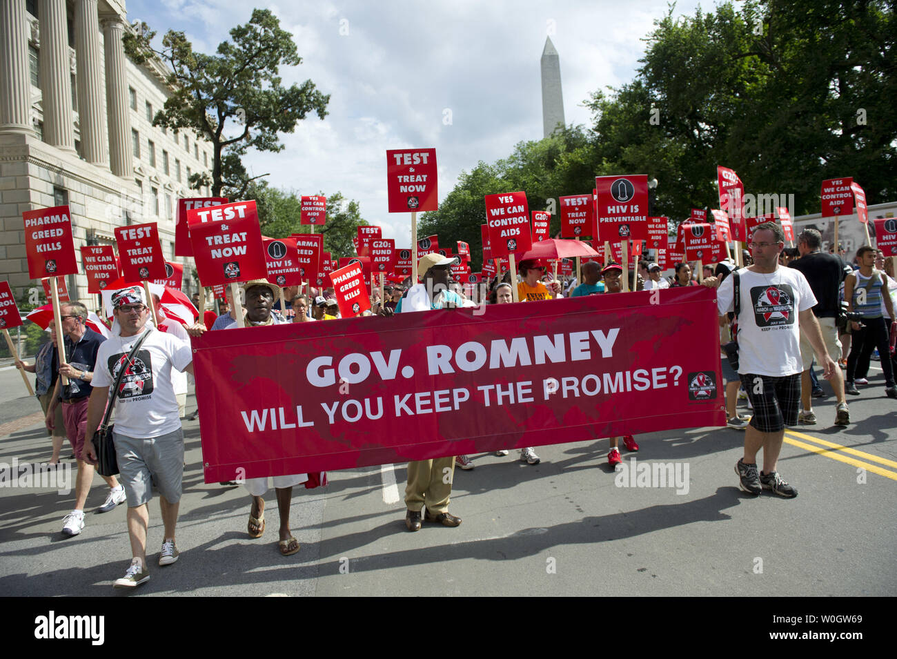 Aids activists hi-res stock photography and images - Alamy