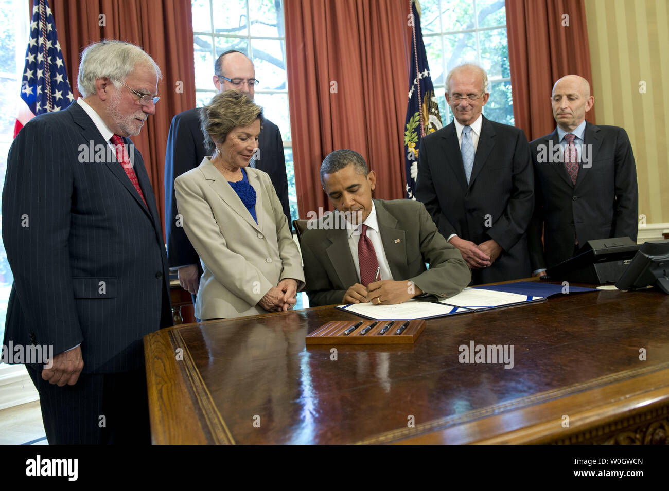 Major barbara hi-res stock photography and images - Alamy