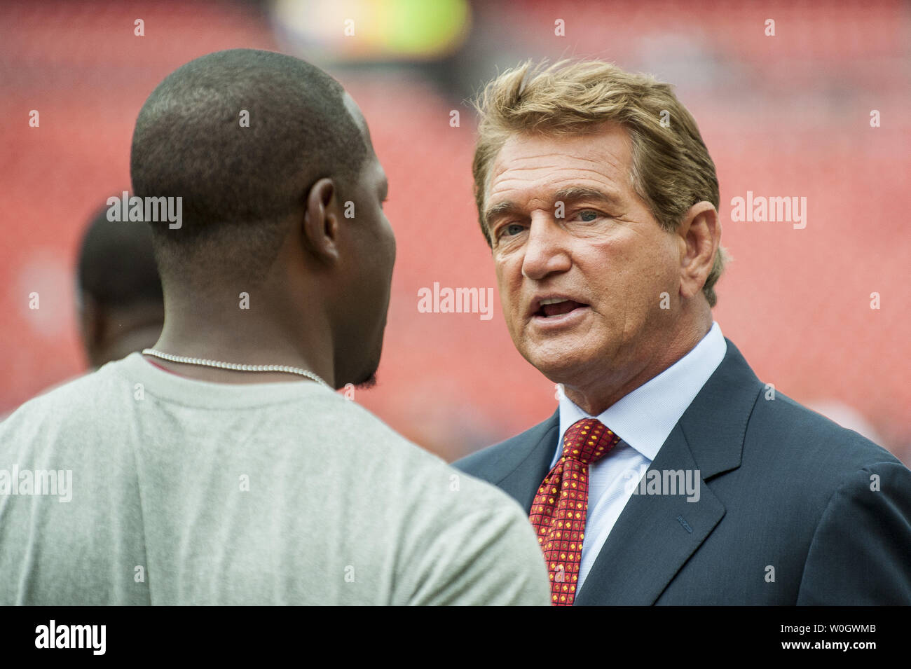 Joe theismann redskins hi-res stock photography and images - Alamy