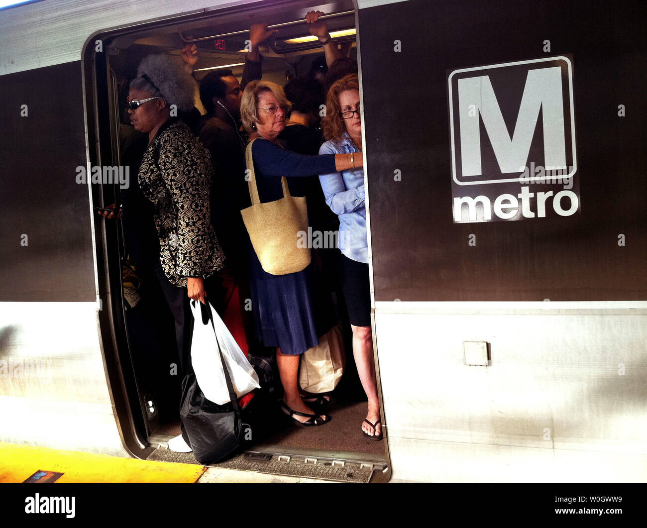 Wmata red line hi-res stock photography and images - Alamy