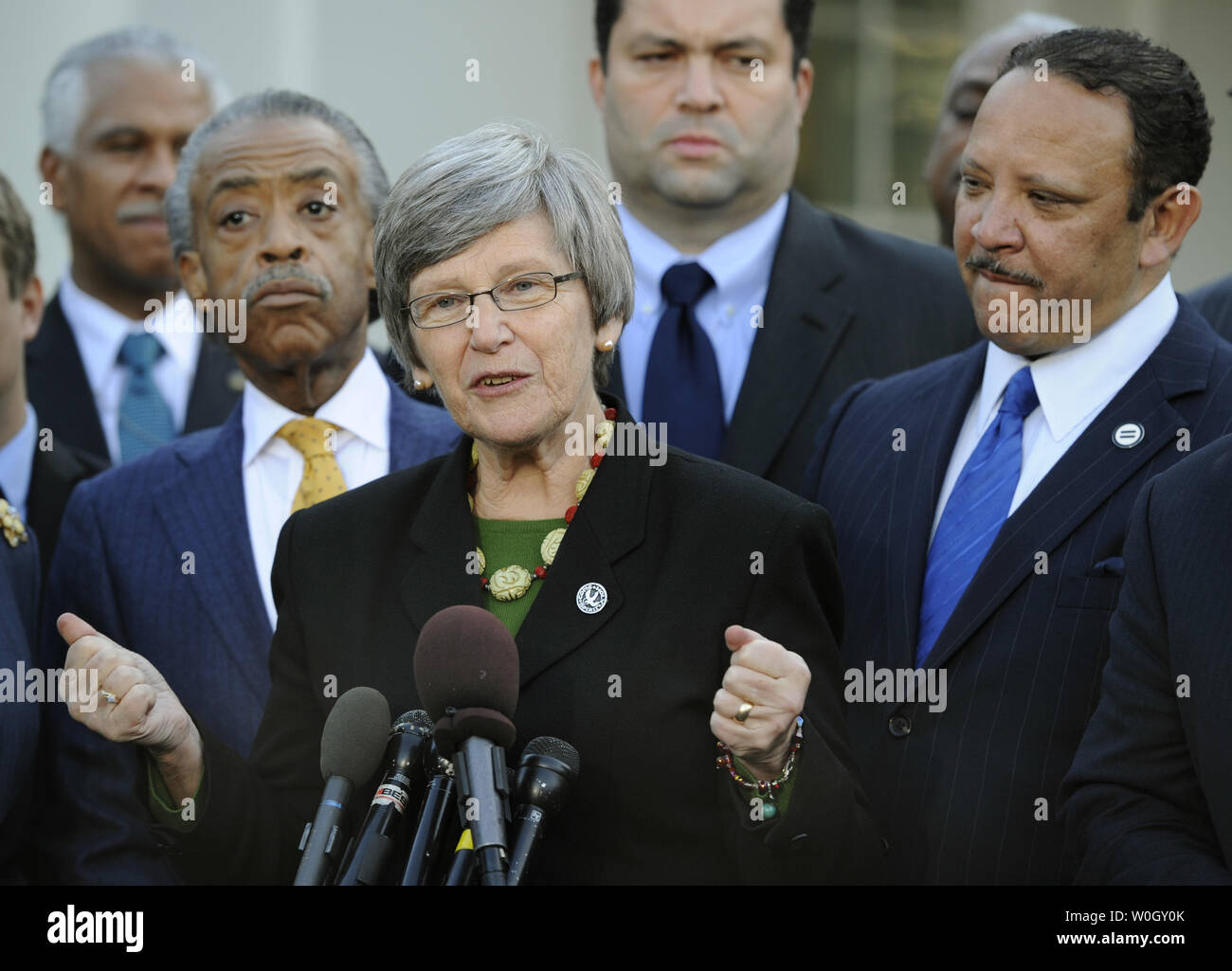 Simone campbell nun hi-res stock photography and images - Alamy