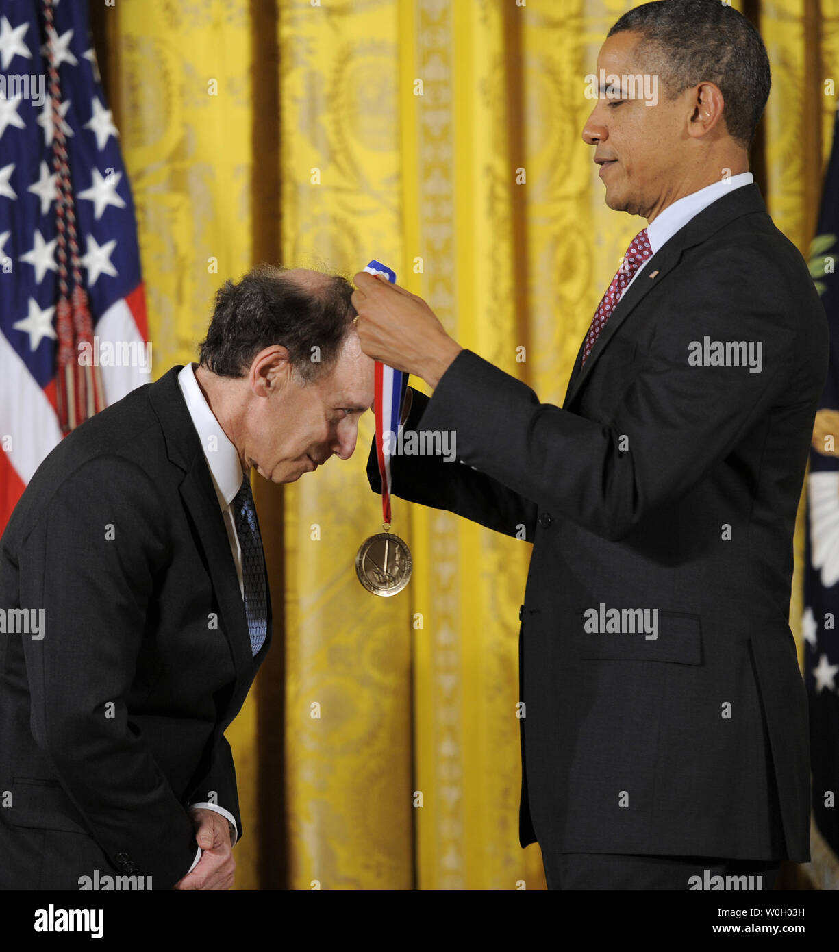US President Barack Obama awards a National Medal of Technology and ...