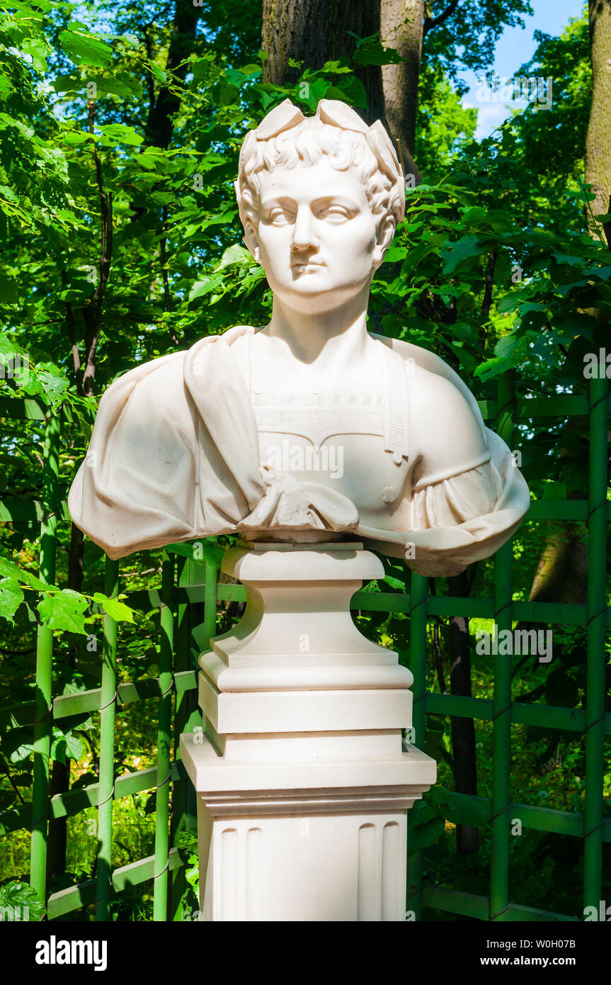 Emperor vespasian statue hi-res stock photography and images - Alamy