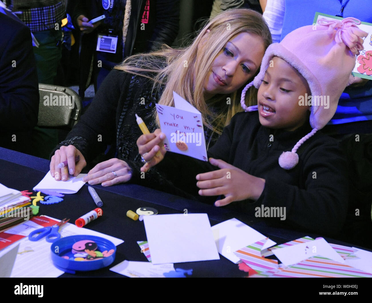 Chelsea Clinton, daughter of former US President Bill Clinton (L) joins ...