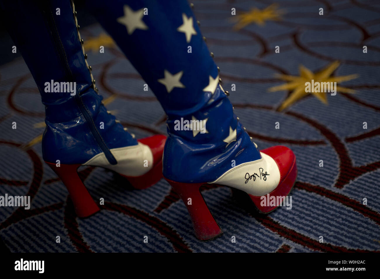 Amy dallas hi-res stock photography and images - Alamy