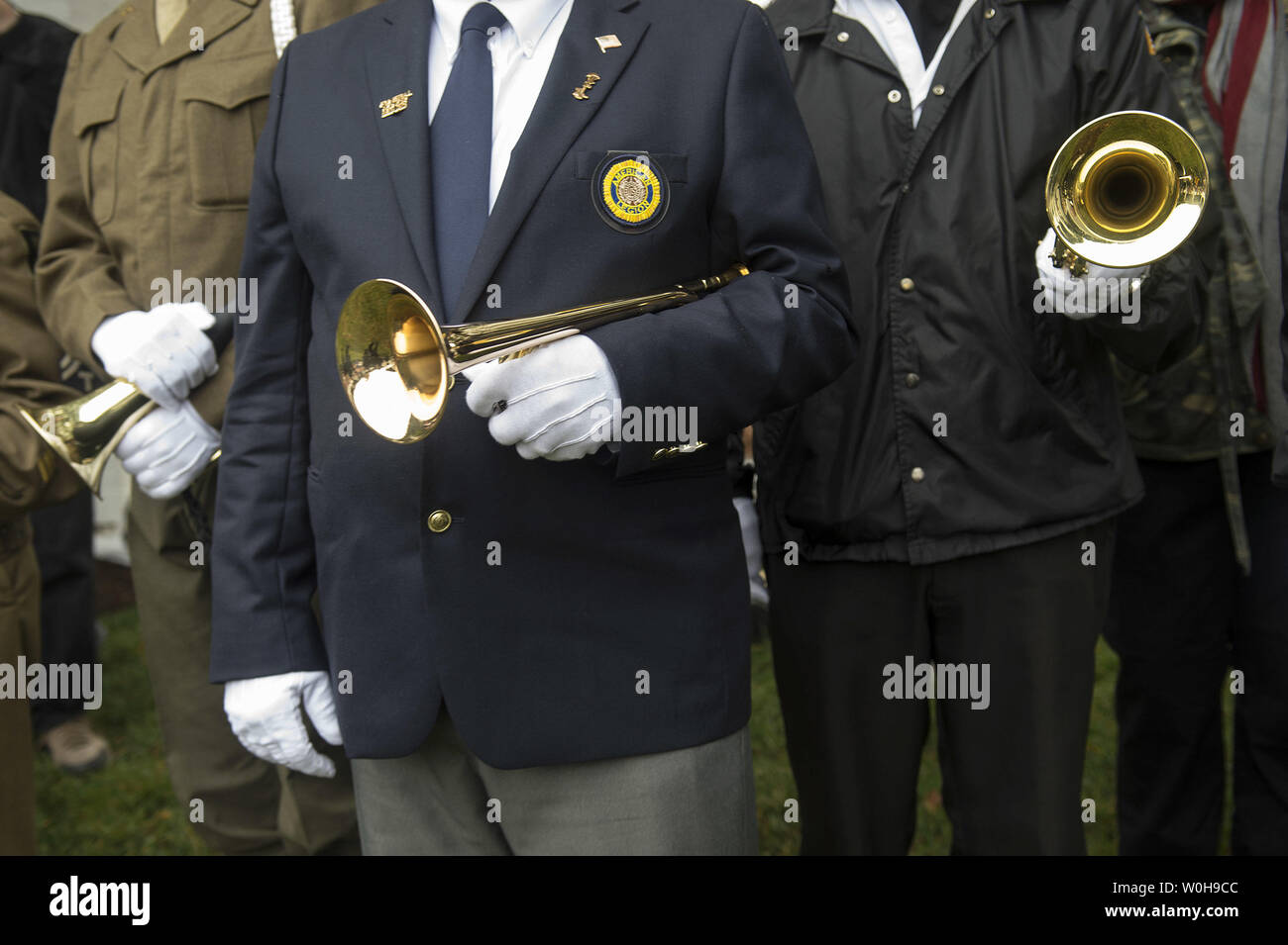 Taps bugler hi-res stock photography and images - Alamy