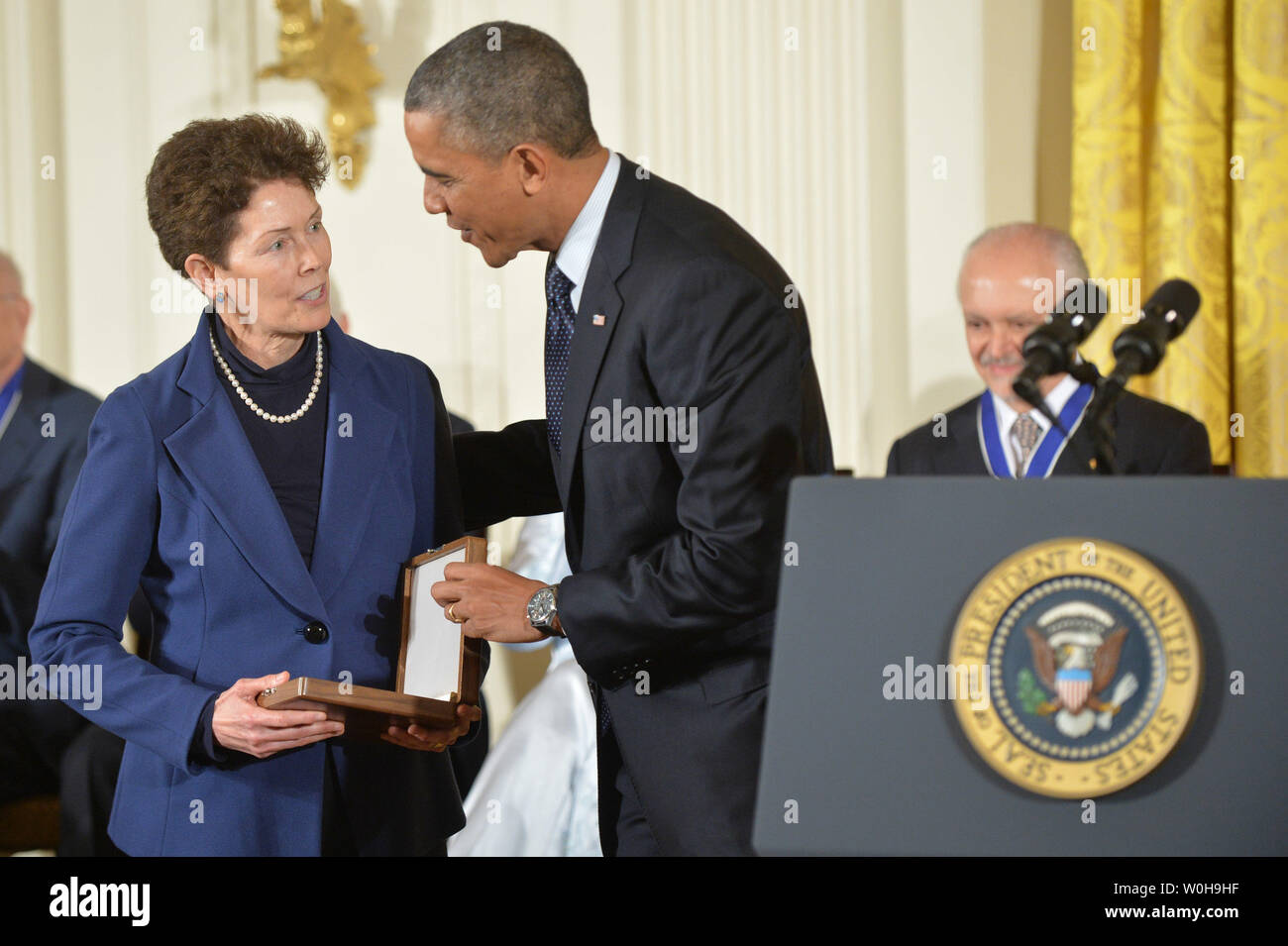 Sally ride nasa hi-res stock photography and images - Alamy