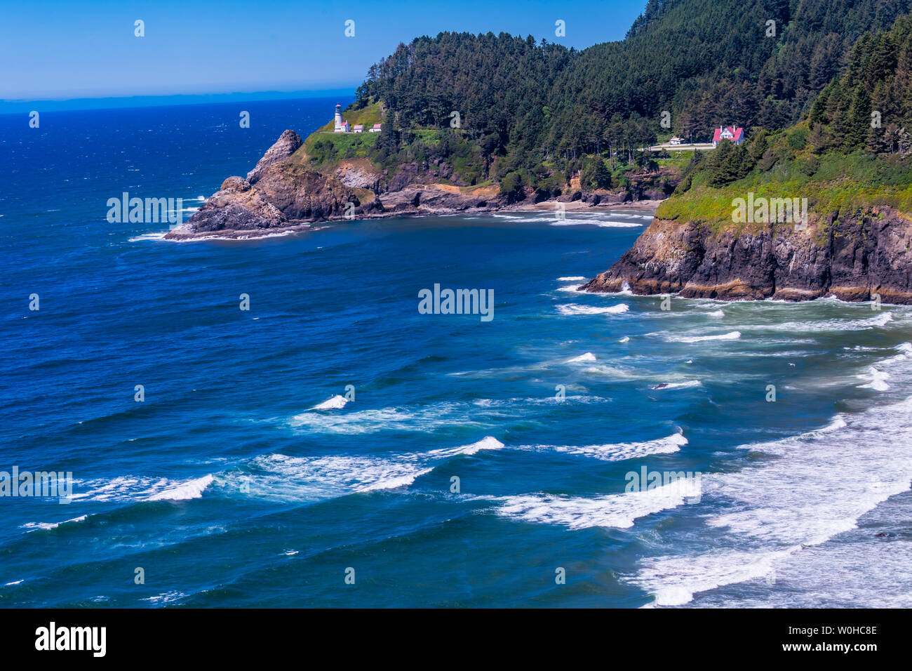 Heceta Head Lighthouse Oregon Coastline Pacific Ocean Florence Oregon ...