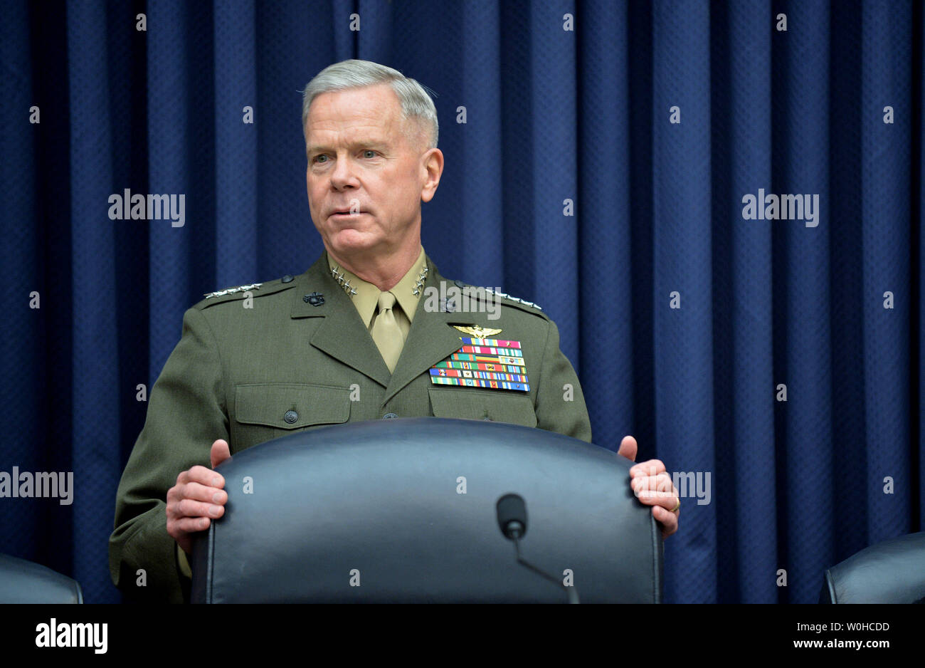 Gen james amos hi-res stock photography and images - Alamy