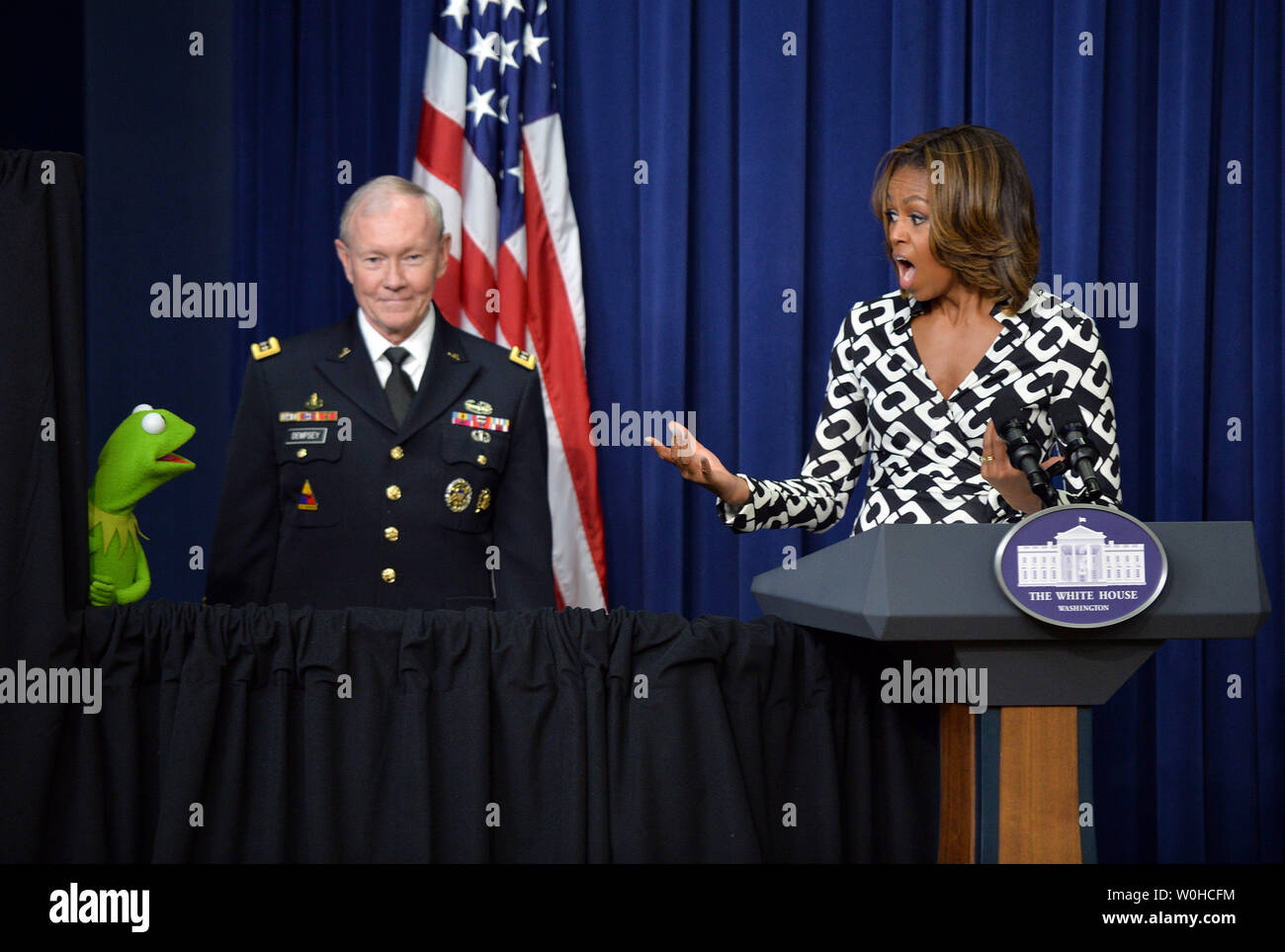 Next gen movie hi-res stock photography and images - Alamy