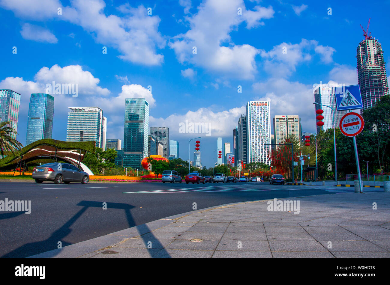 Deep south avenue hi-res stock photography and images - Alamy