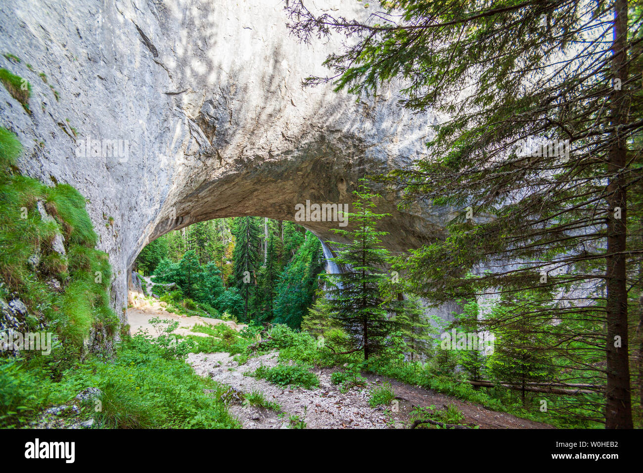 The Wonderful Bridges Smolyan, Bulgaria rock arches and caves Chudnite ...