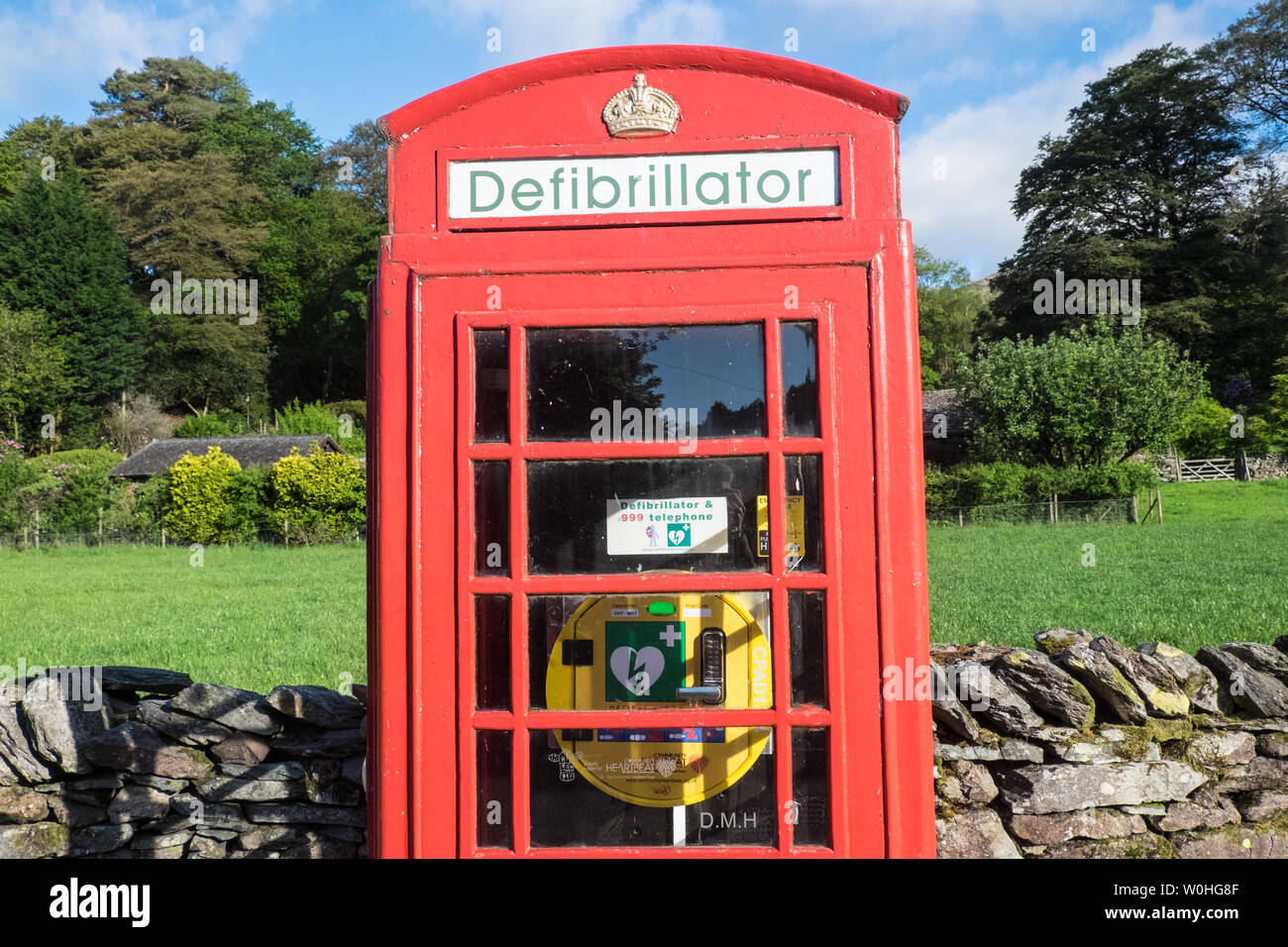 Defibrillator,inside,iconic,red,telephone,box,in,Grasmere,The Lake ...