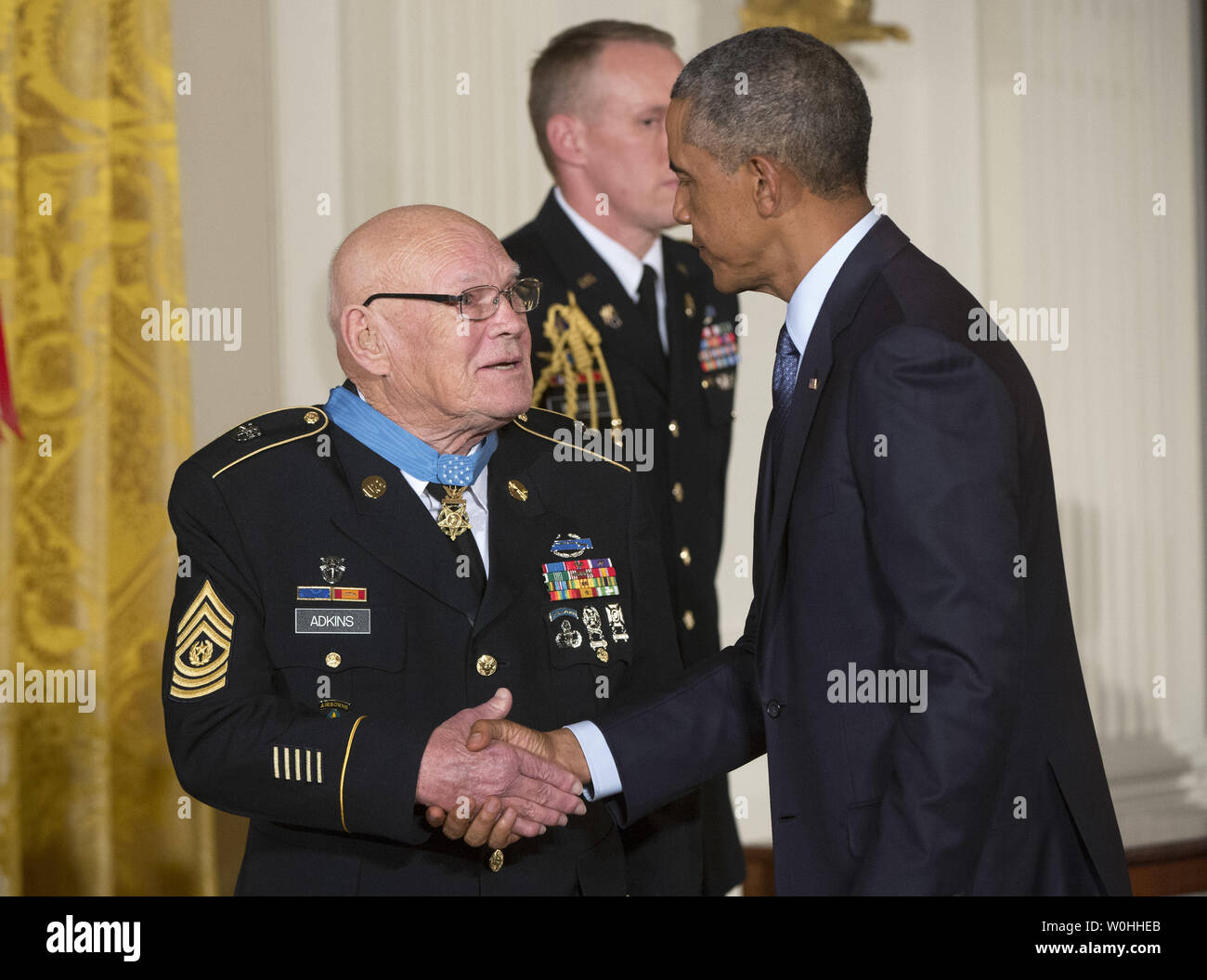 President Barack Obama award the Medal of Honor to Army Command Sergeant Major (ret.) Bennie G ...