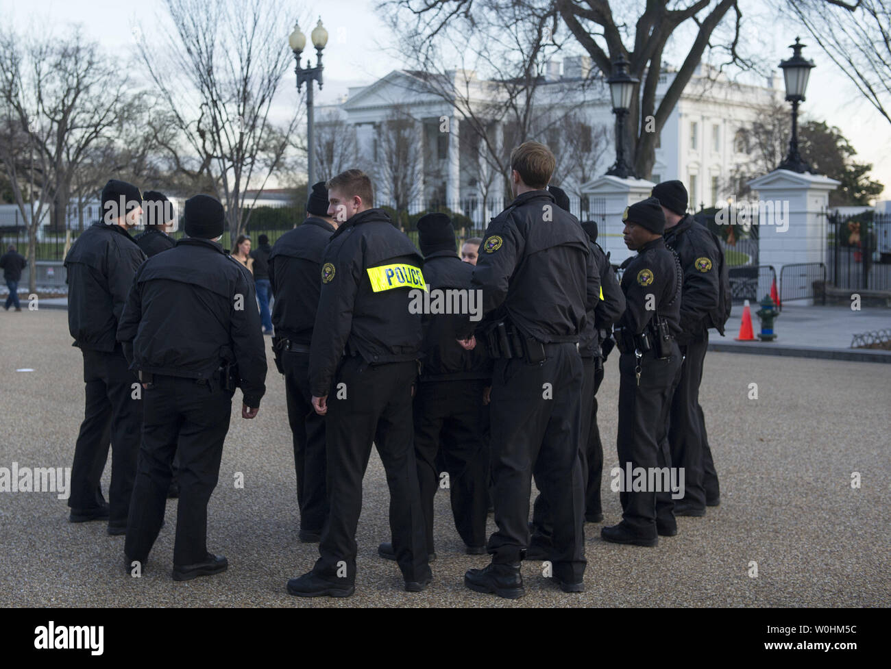 Secret service uniformed division hi-res stock photography and images ...