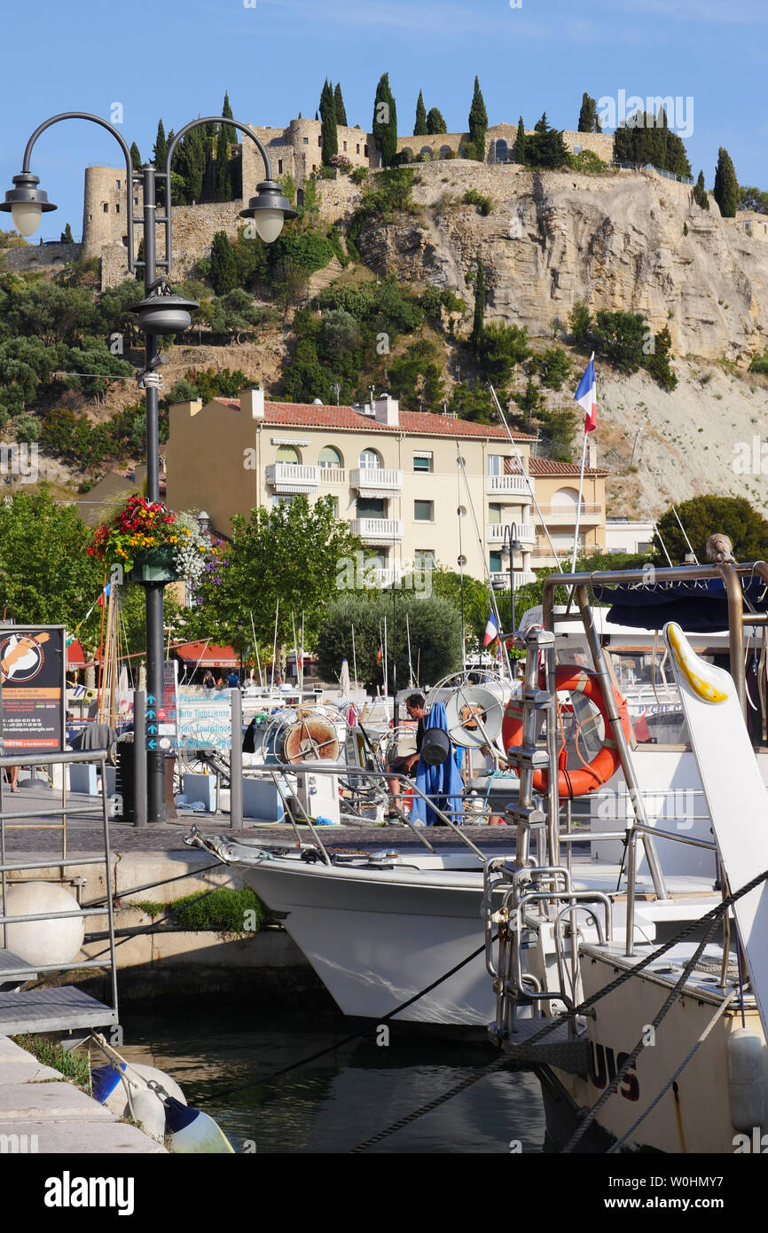 Cassis castle hi-res stock photography and images - Alamy