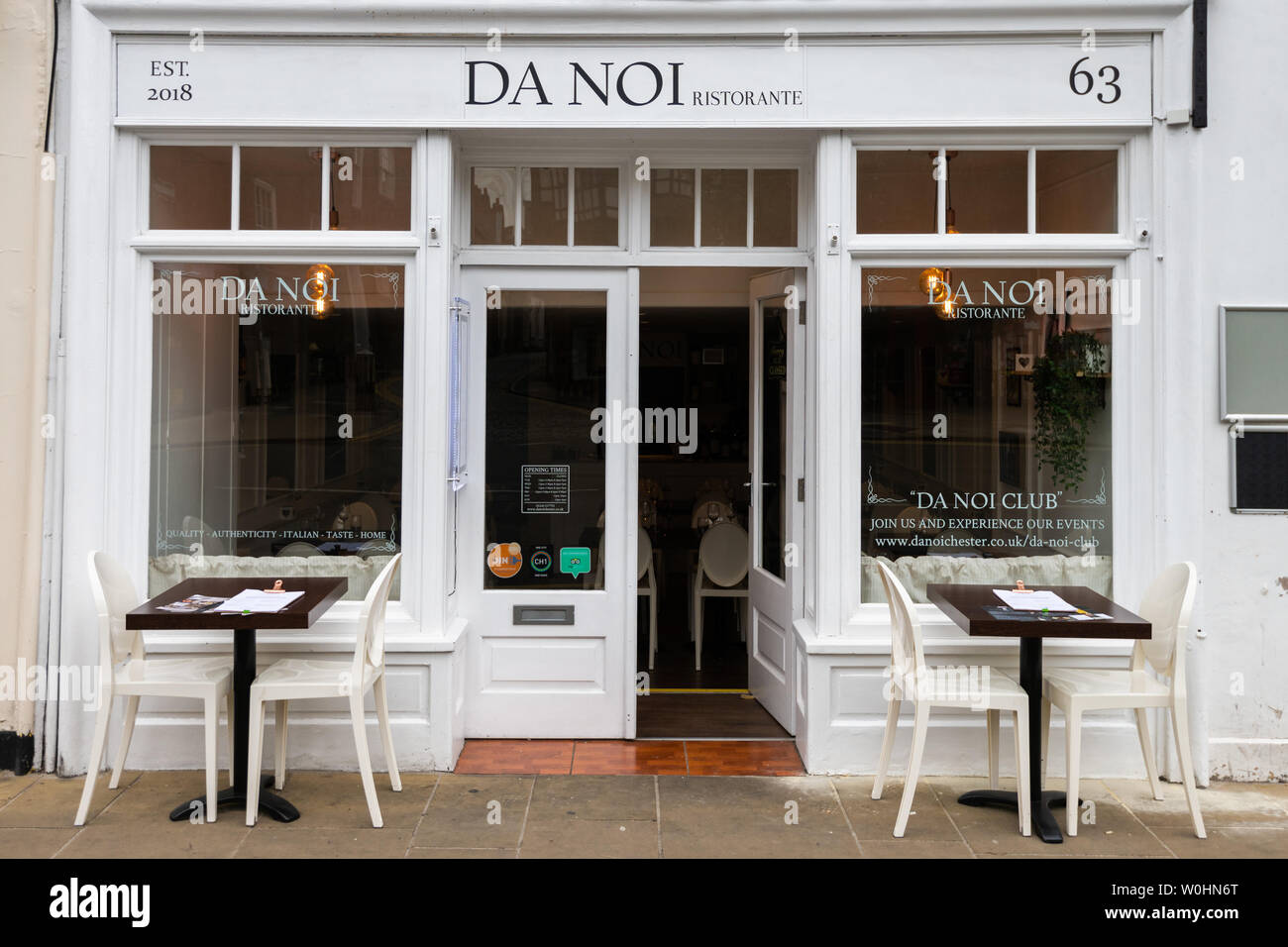 CHESTER, UK - 26TH JUNE 2019: Authentic Italian restaurant Da Noi in ...