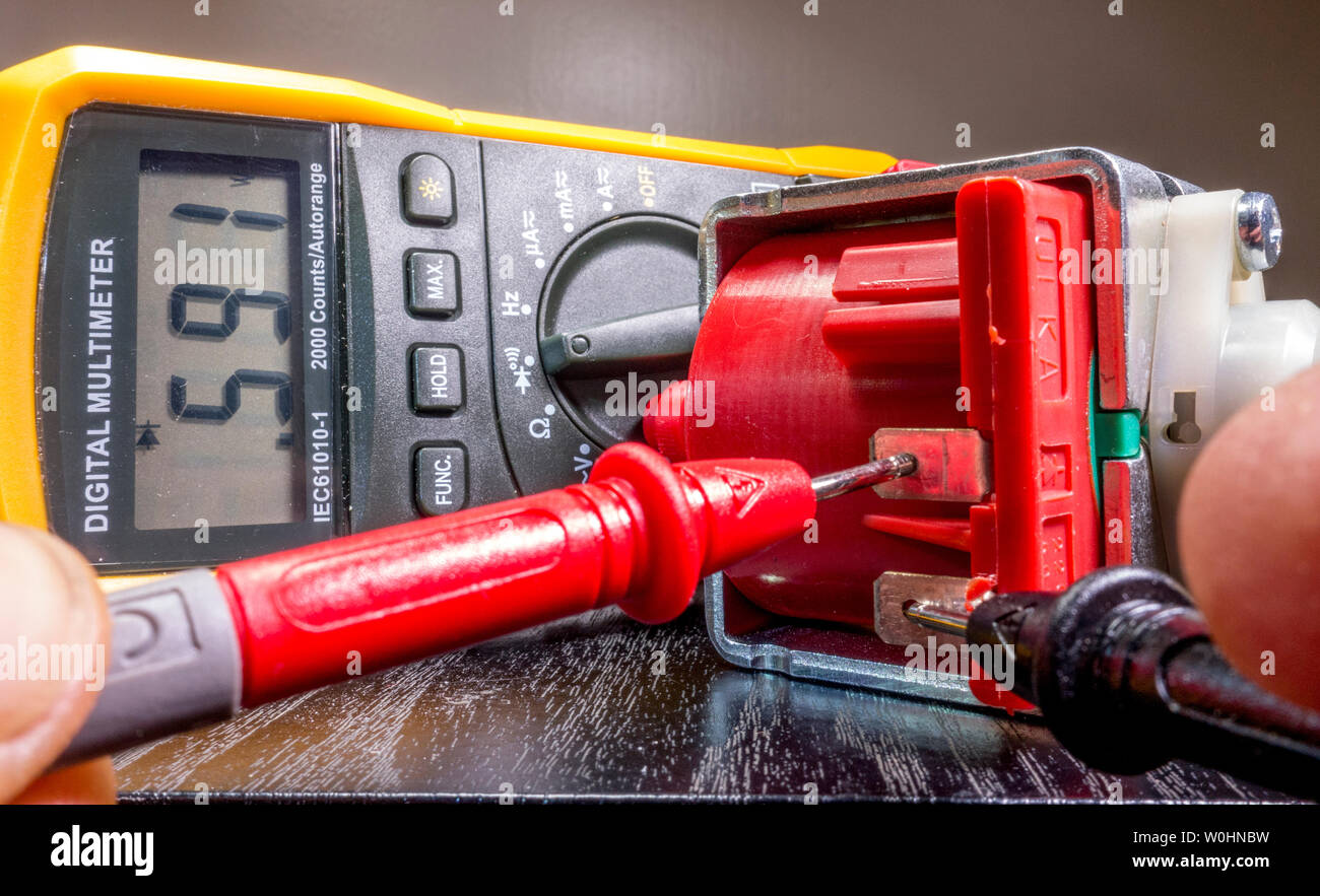 Electrical test probes hi-res stock photography and images - Alamy